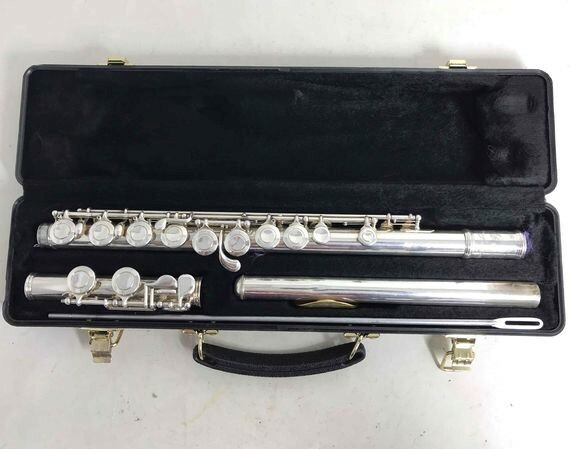 Armstrong Liberty Flute With Case, Gold Lip, USA. Very Good condition ...