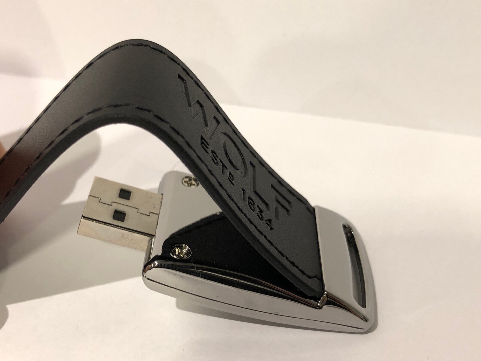 WOLF - USB Pendrive Memory - 4 GB - Metal And Black Leather - For ...