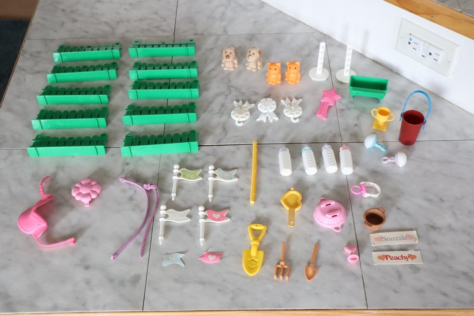 Vintage 1982 My little pony play set 102 pcs. + stable + 8 ponies check ...