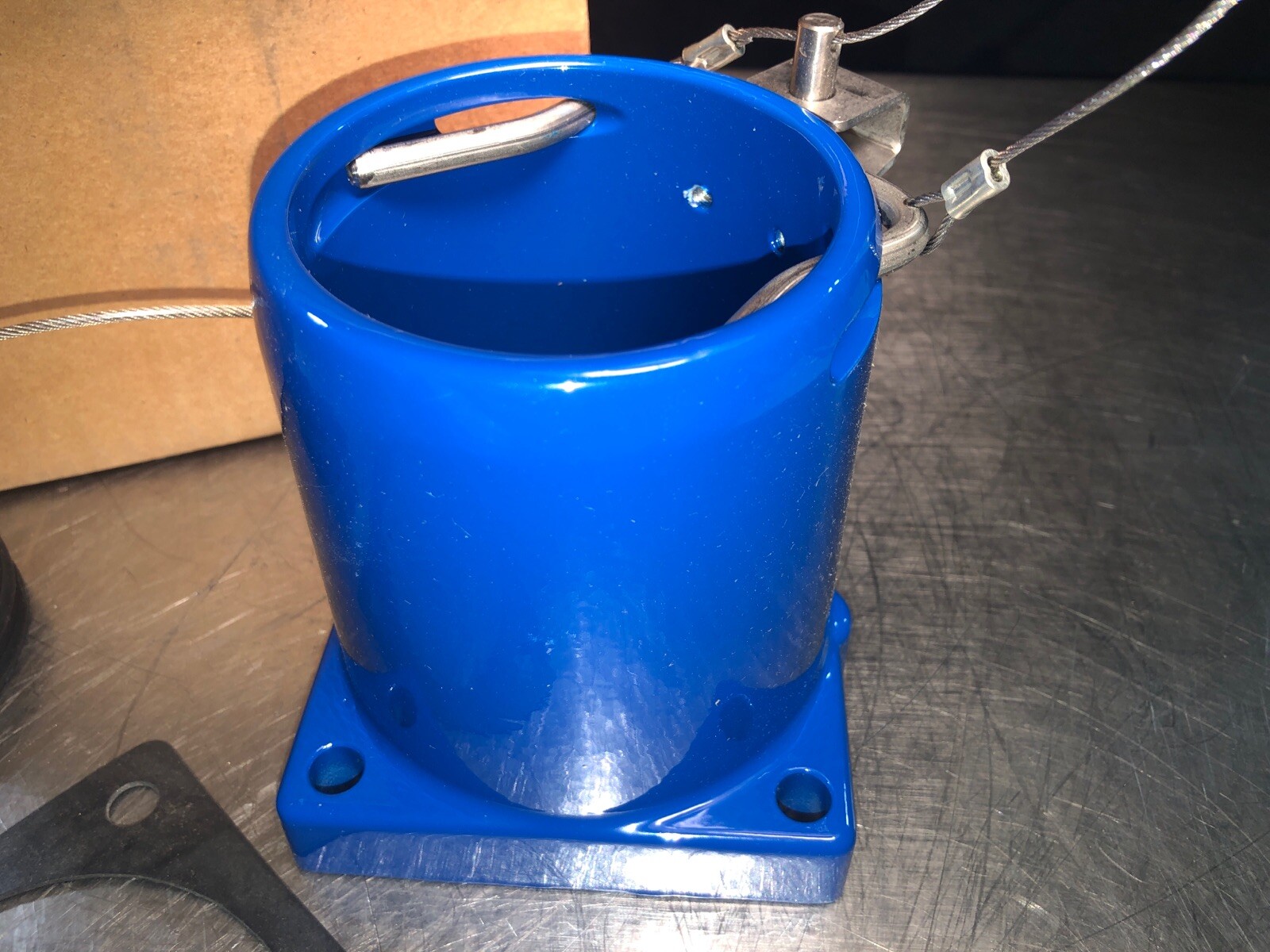 Brand New COOPER Roughneck 3326695-7ST Receptacle Shell Assembly Blue ...