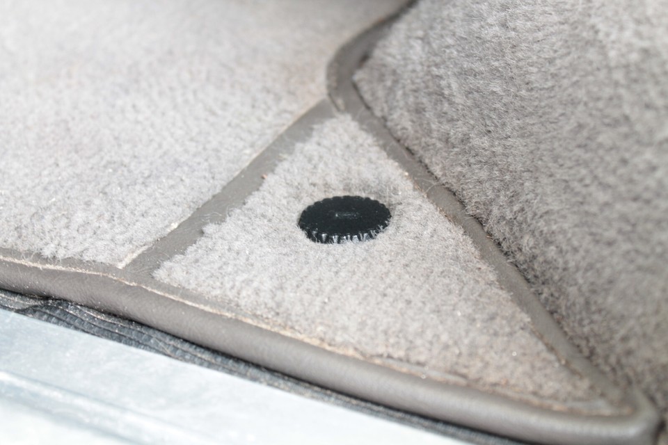 LAND ROVER RANGE ROVER CLASSIC COUNTY 1987-95 & DISCOVERY 1 & 2 CARPET ...