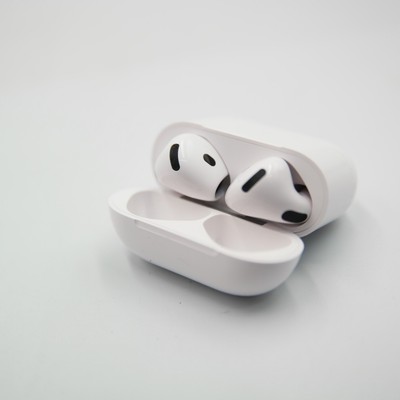 AirPods (4th Generation) With Active Noise Cancellation (ANC)-A3057 | eBay