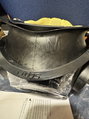 Scott AV-3000 HT MASK W/ KEVLAR NETTING, SIZE MEDIUM SCBA AIR PAK MASKS ...