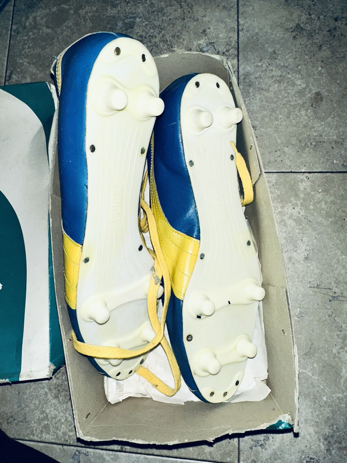 Vtg Puma Netzer Azur 1970 Blue Yellow Stripes Leather soccer cleats 11 ...
