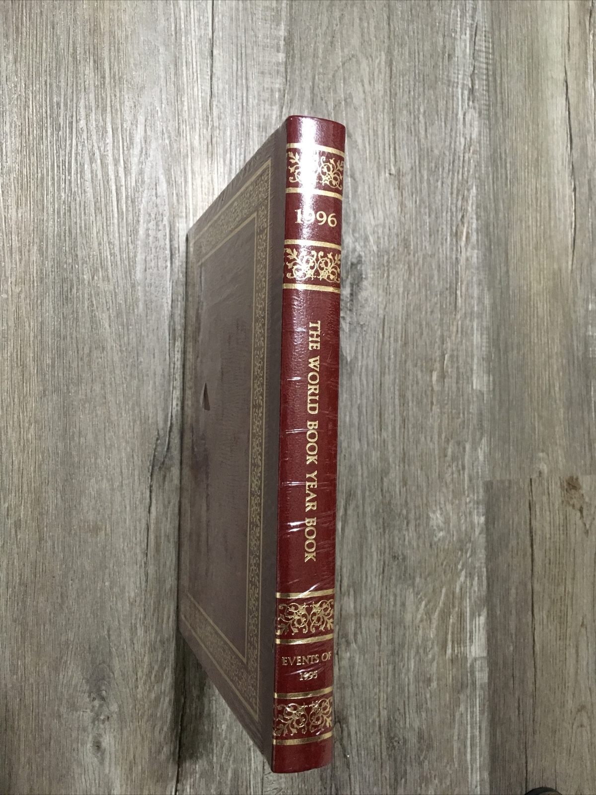 The World Book Yearbook: A Review of the Events of 1995, Published in ...