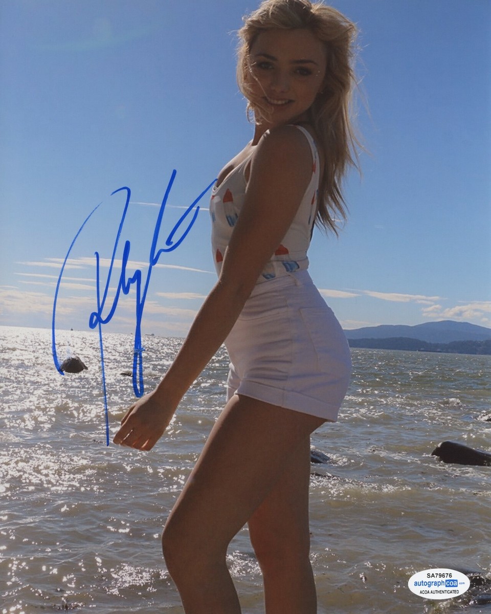 Peyton List Beach