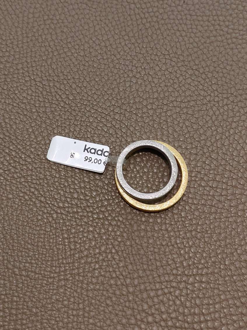 KADO Damen Edelstahl Ring mit 3 Swarovski Kristallen (Brillant-Schliff ...