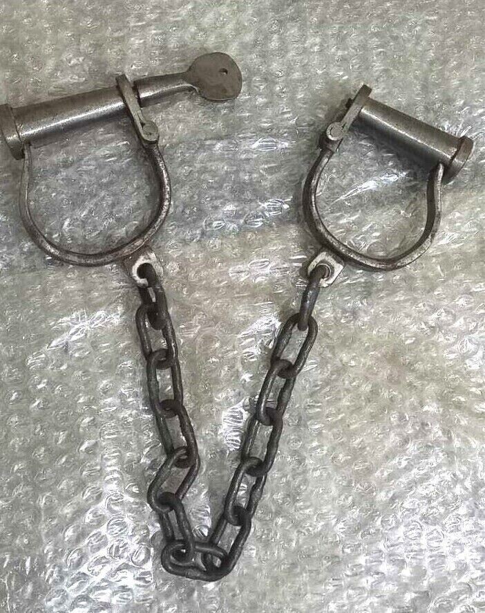 Handcuffs Iron Nautical police Shackles-Props antique Handcuffs 21 ...