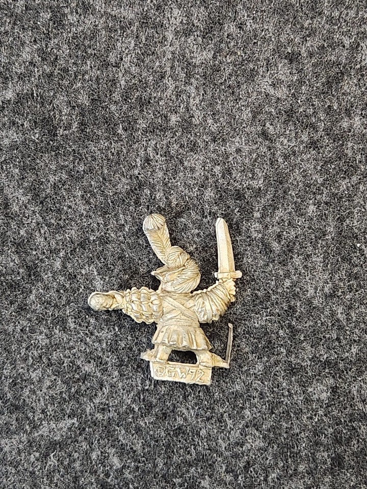 Imperial Halfling Champion Leader Metal Citadel 90s The Empire ...