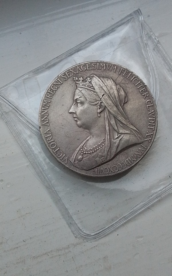 Queen Victoria Diamond Jubilee Commemorative Silver Medal 1837-1897 ...