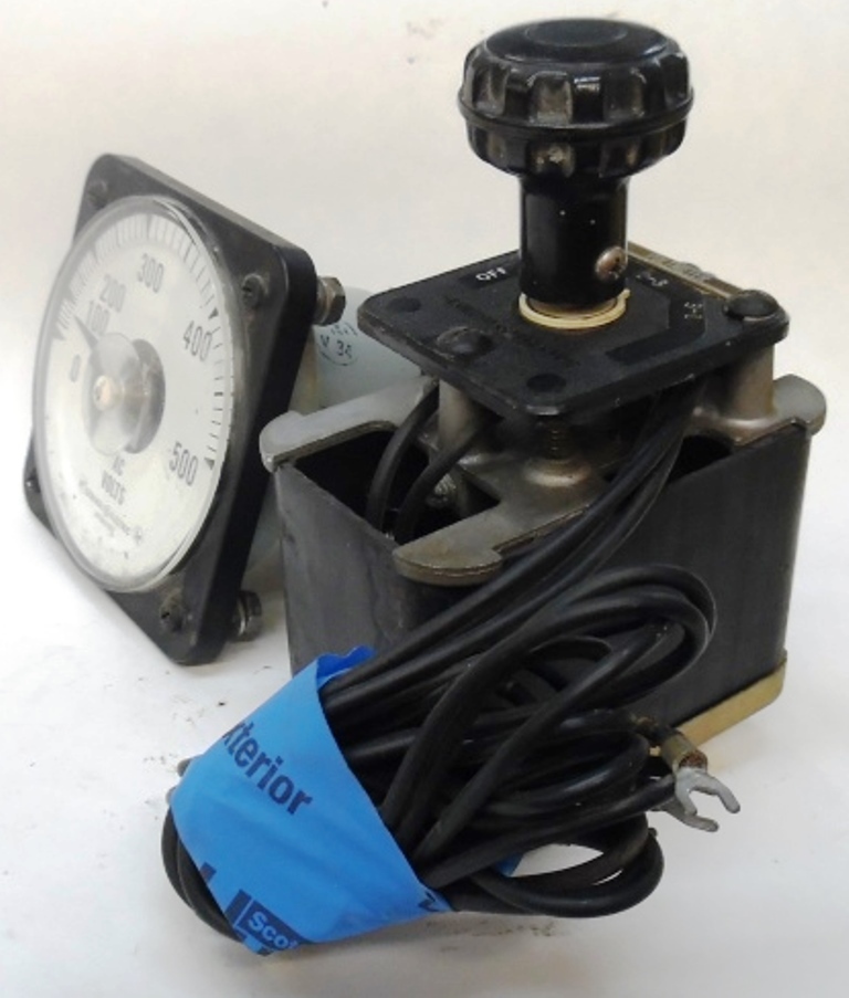 GENERAL ELECTRIC AC VOLTMETER AB30 W/ DIAL,105021SESF2, 0 - 500 AC ...