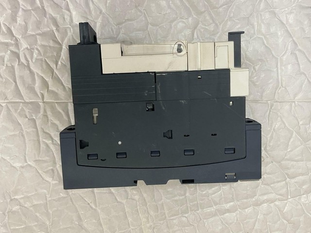 Schneider Electric LUCB1XBL TeSys 24v Advanced Control Unit for sale ...