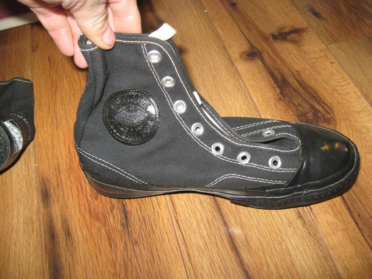 VTG 1950s Boys Size 4 Converse Chuck Taylor Cleats Football VTG 1950s Boys Size 4 Converse Chuck Taylor Cleats Football