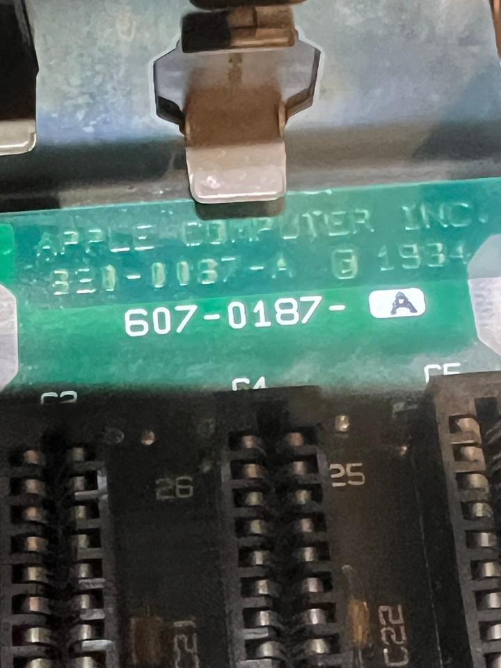 Apple IIe Enhanced Computer w/ Apple Color Monitor, Duo-Disc,Retail Box ...