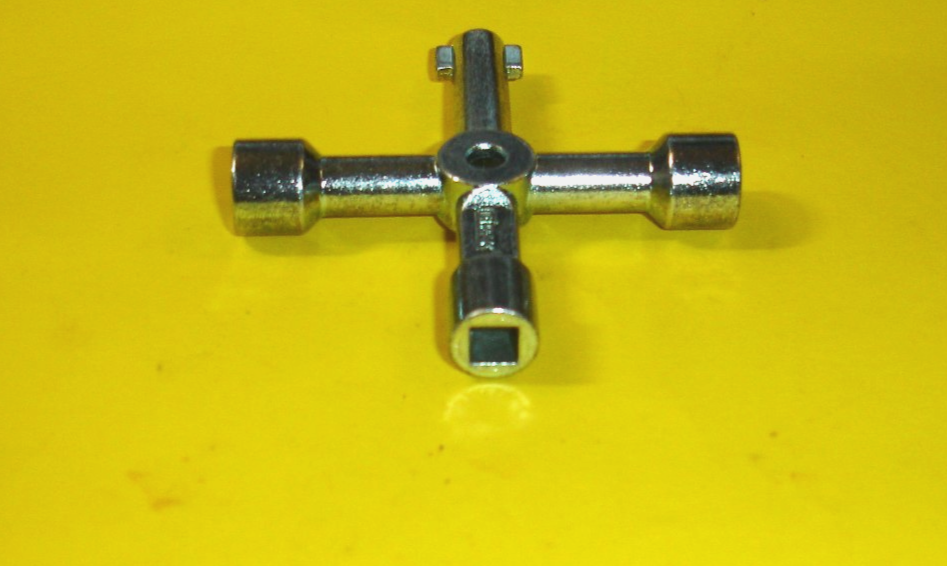 Dirak Electrical Cabinet Key 4 Way Utilities Key Triangle Square Panel ...