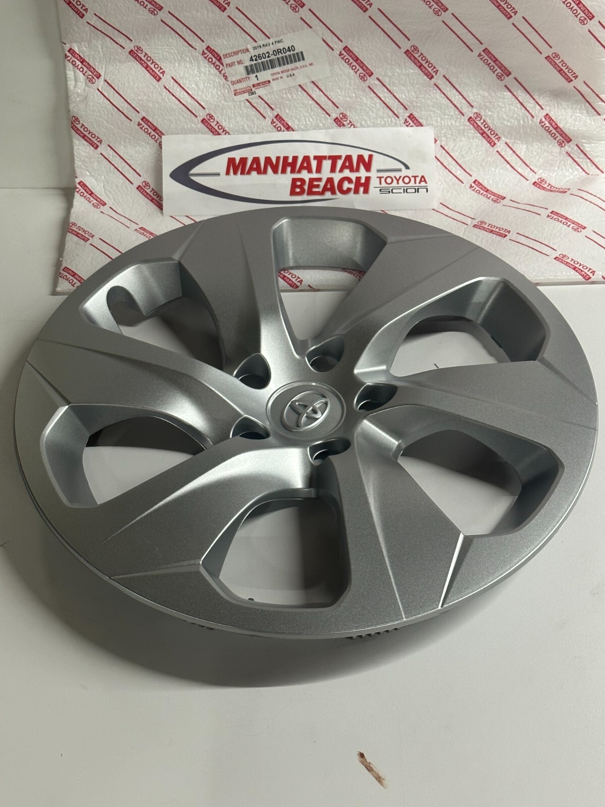 2019-2025 RAV4 17" WHEEL CENTER HUB CAP 42602-0R040 GENUINE TOYOTA NEW ...