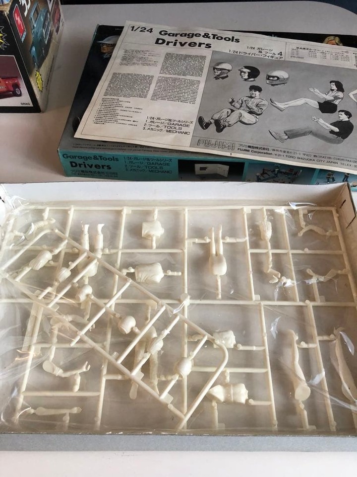 Fujimi 124 Scale Drivers Human Model Set Garage Tool Theme Used | eBay UK