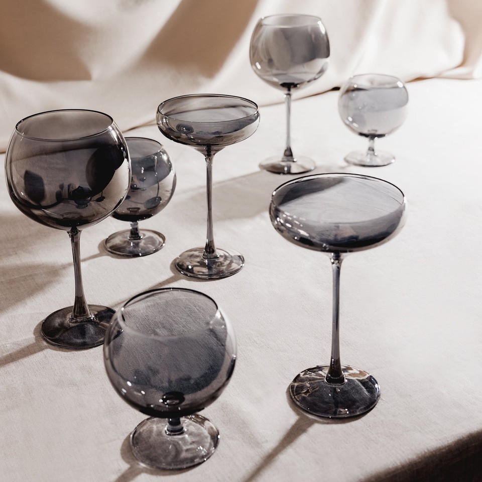 Thyme & Table 21 fl oz Smoke Iridescent Sphere Stemmed Wine Glasses ...