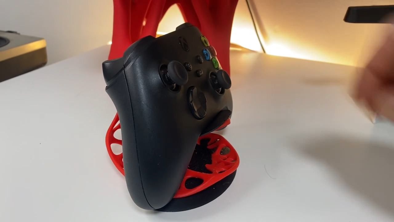 3D Printed Controller Stand Geometric Design Holder for Xbox, PS5, PS4 ...