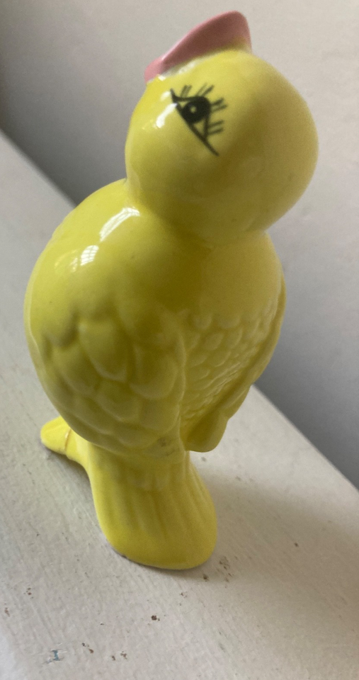 VINTAGE CERAMIC PIE BIRD LITTLE YELLOW BIRD (cooks in pie) *see photos ...