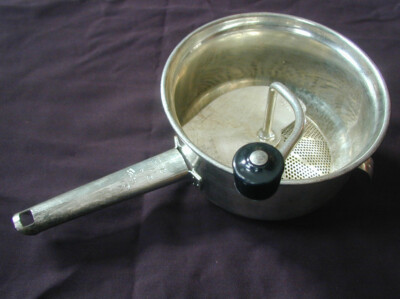 Foley Food Mill No 101 2 qt Hand Crank Ricer Masher Fruit Vegetable ...