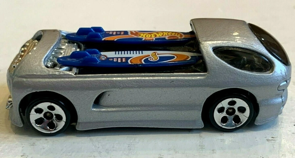 Hot Wheels Deora 2 Silver