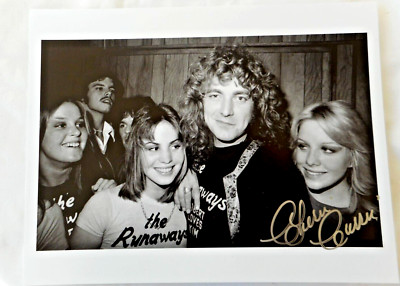 Cherie Currie Hand Signed 8x10 Photo With C.OA The Runaways and Robert ...