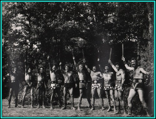 DAN VADIS & GIANNI RIZZO in "The Ten Gladiators" - Original Vintage ...