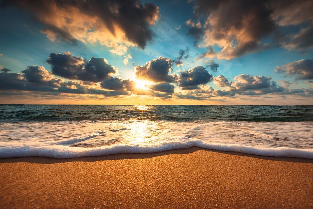 Beautiful Ocean Sunrise Insanely Beautiful Beach Sunrises: Just One