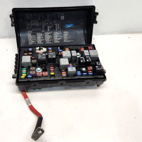 2011 - 2014 CHEVY CRUZE Fuse Box Engine Without Extended Range Keyless ...
