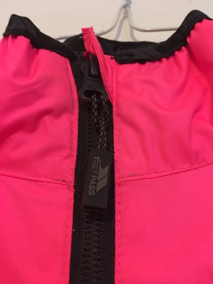 Trespass Shocking pink waterproof pack away zip jacket XS | eBay UK