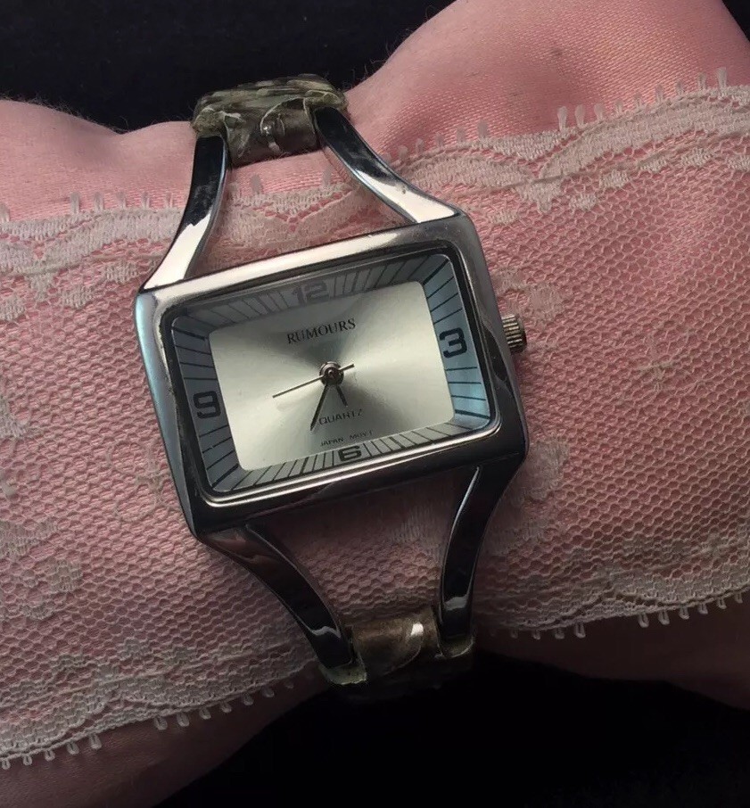 Vintage Rumours Ladies Quartz Watch With Green Lizard Faux Leather Band ...