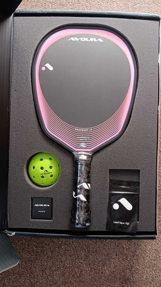 Avoura Pickleball Paddle Iess than 30 days old lead tape overwrap ball ...