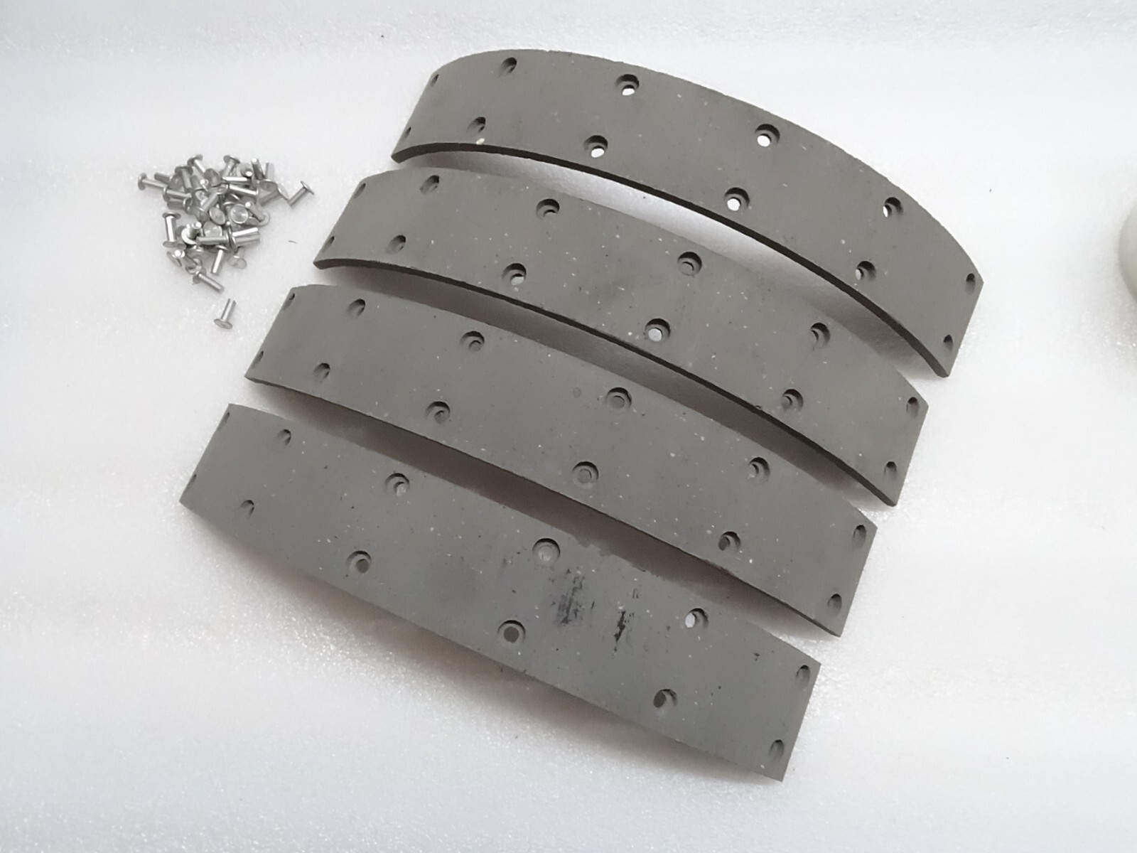 Brake Shoe Lining Kit With Rivets For Massey Ferguson 35 35x 135 240 ...