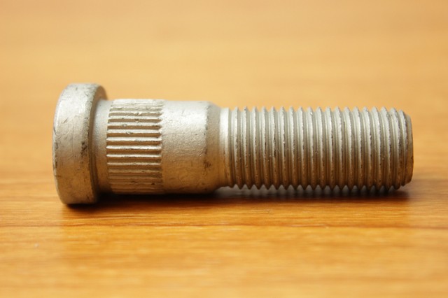 6507915AA Mopar Wheel Stud Lug Bolt for sale online | eBay