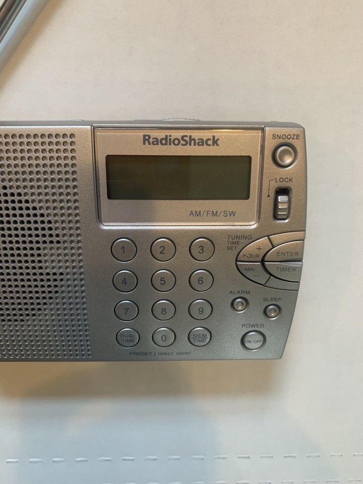 NEW Radio Shack 20-125 AM/FM Shortwave Emergency VTG Travel Radio Clock ...