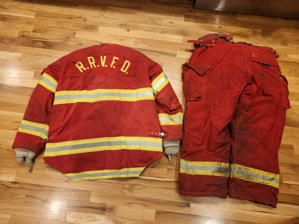 Red Turnout Gear 48 Coat 40 Pants | eBay