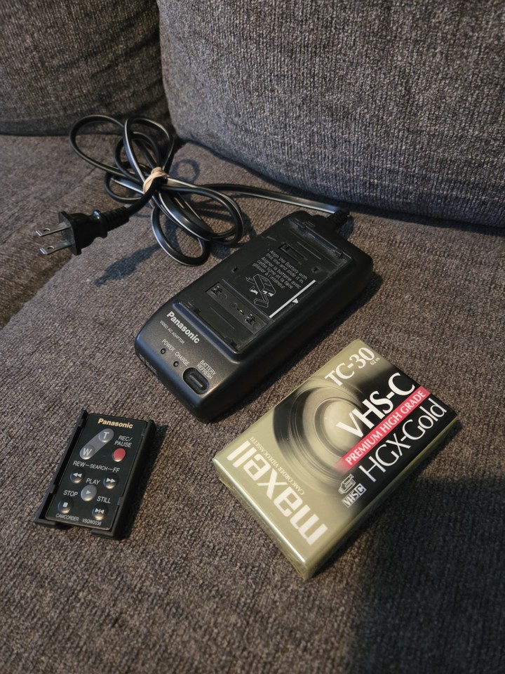 Panasonic Camcorder VHS-C W/Battery & Charger, Sealed Tape Works Great ...