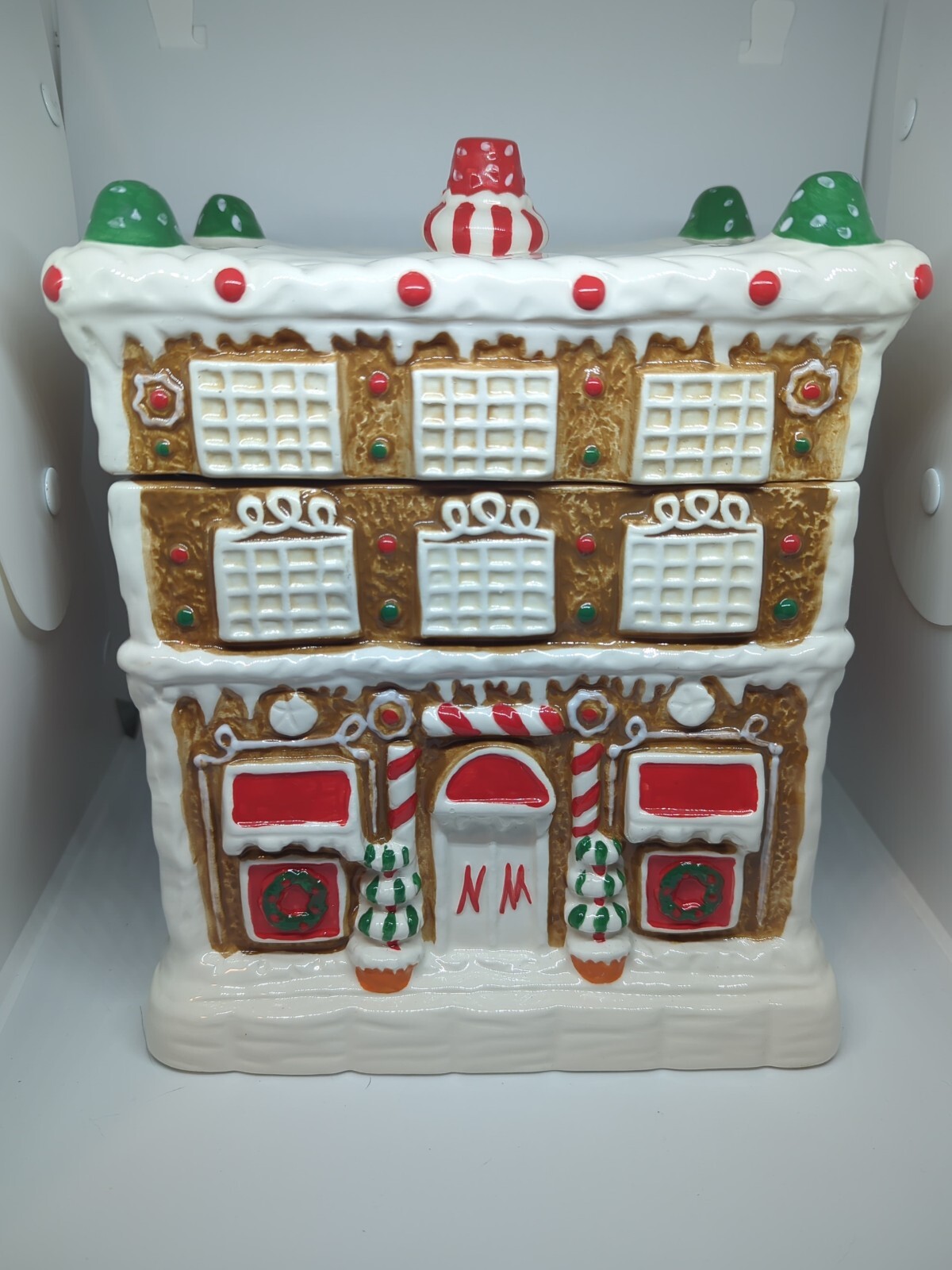 NEIMAN MARCUS YUYU Gingerbread Christmas Cookie Jar | eBay
