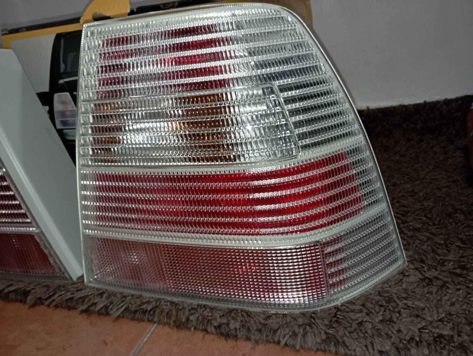 VW VOLKSWAGEN BORA TAIL LIGHTS HELLA MAGIC COLOR PAIR R+L Boxed | eBay
