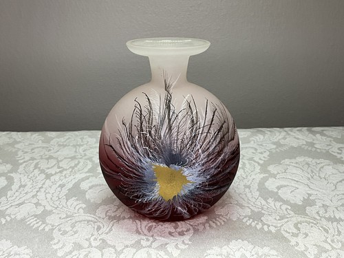 Womar Glass Abstract Satin Frost Bud Vase Hand Painted Web Feather 5 ...