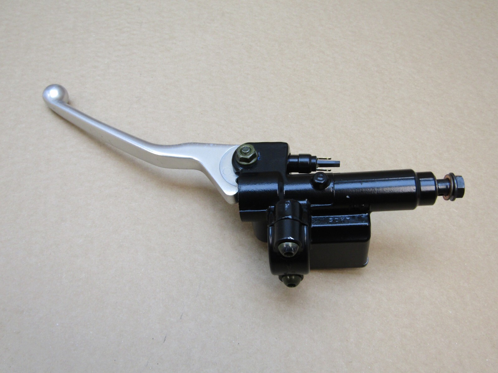 Piaggio Vespa GTS 125 Super ABS 2018 3,189 miles front brake cylinder ...