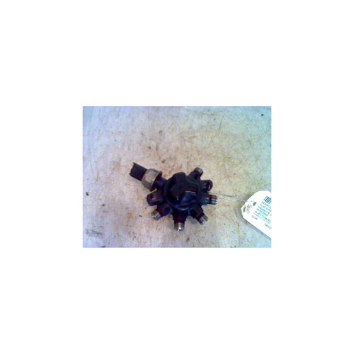 rampe injection renault CLIO II 8200584032 30108 | eBay