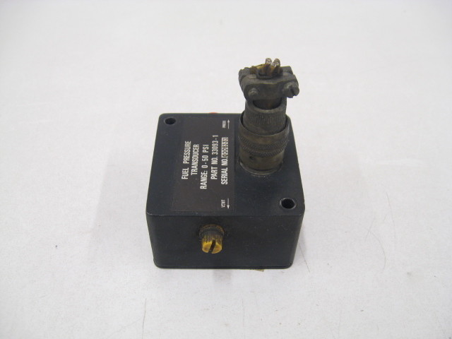 Fuel Pressure Transducer - Piper Cheyenne II - PN: 33093-1 - Lot # D82 ...
