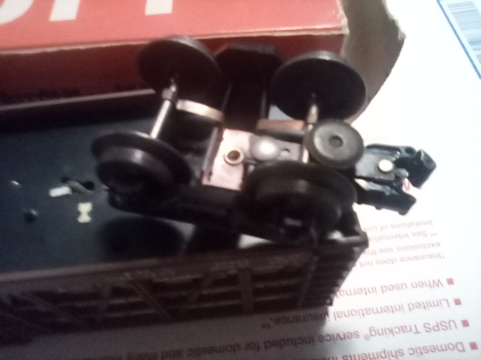 LIONEL # 3434 OPERATING CHICKEN CAR W/SWEEPER 1964 UNRUN MINT OB ...