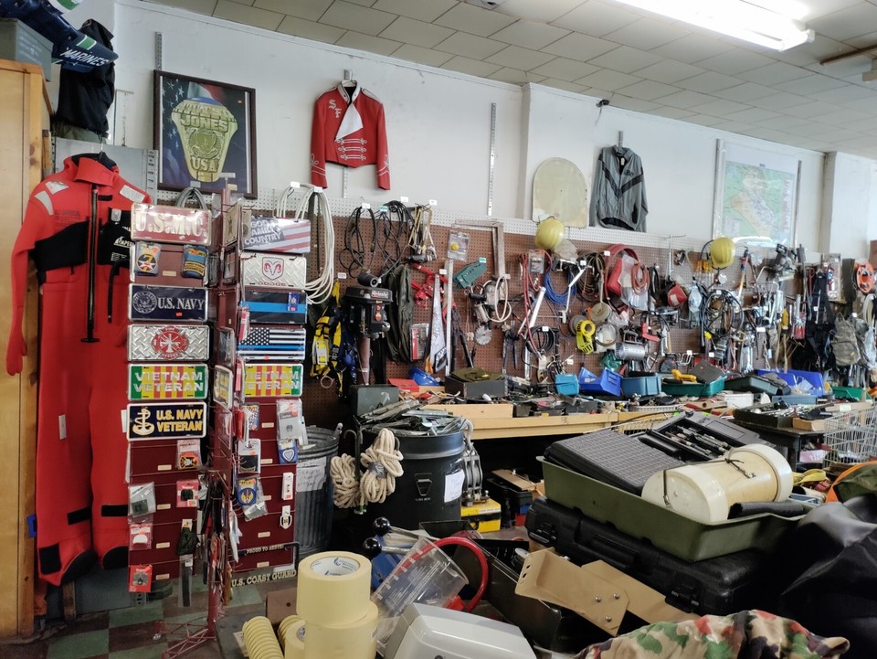 ONE-MILITARY SURPLUS KITCHEN M59 FIELD RANGE STOVE OVEN NO POTS,PANS Or ...