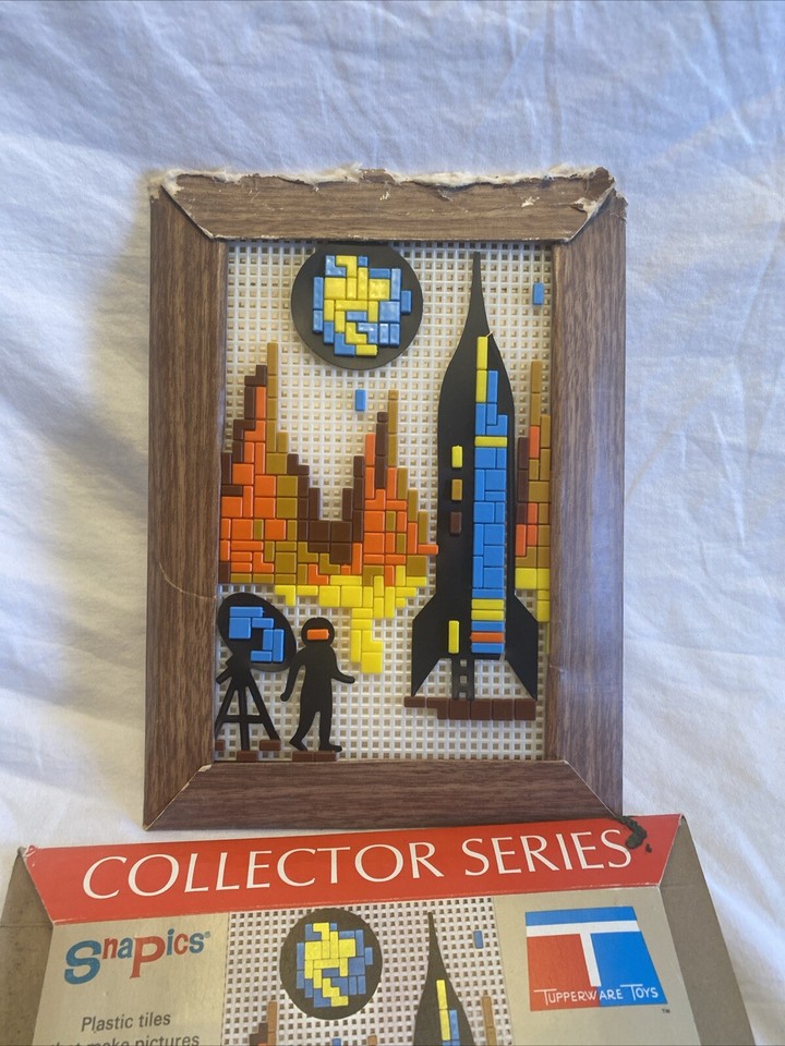 1 Vintage 1968 Snapics Tupperware Toys Men In Space #212 | eBay