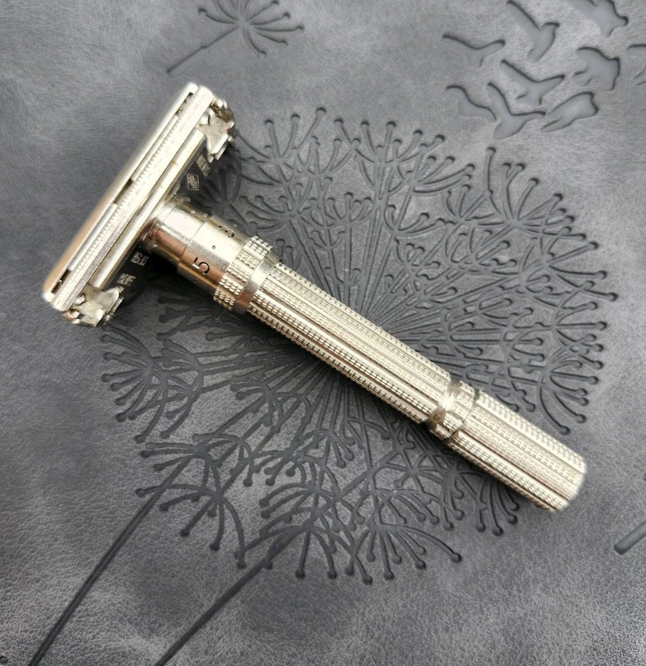 Vintage 1966 ☆ GILLETTE ☆ Slim Adj 1-9 Double Edge Safety Razor ☆Date ...