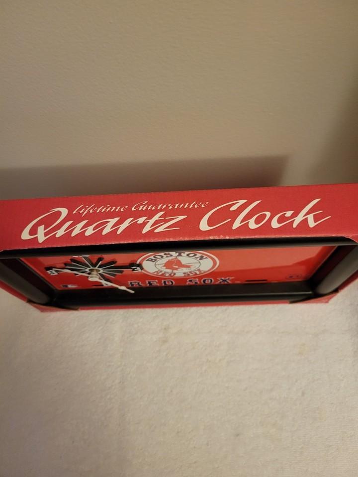 VINTAGE NEW IN BOX FRAMED BOSTON RED SOX LICEENSE PLATE QUARTZ CLOCK ...