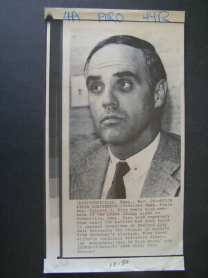AP Wire Press Photo 1984 MA Rep Vincent J Piro has been indicted meets ...